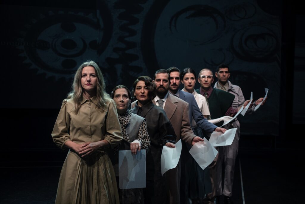 Η Machinal, της Σόφι Τρέντγουελ, στη Νέα Σκηνή του ΘΟΚ • MadameLeFo